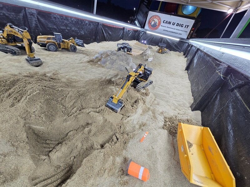 Can U Dig It – Mobile RC Construction Pit Experience